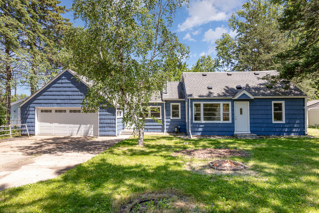 Affordable home on an acre in Lexington