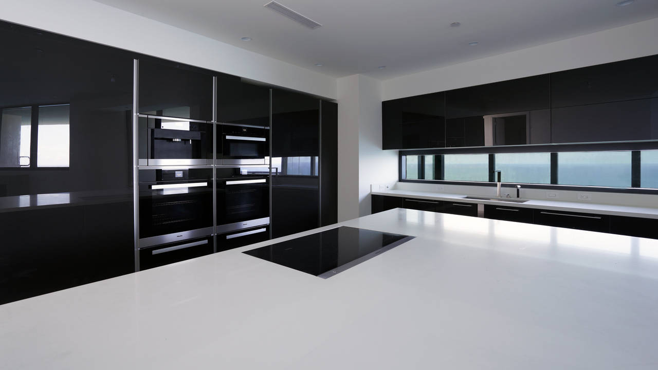 Poggenpohl designed kitchen at Porsche Design Tower