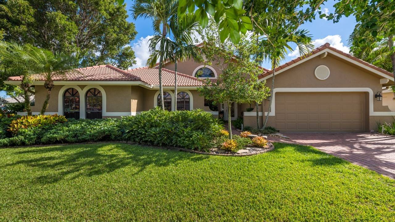 A Beautiful 4/2.5 Forest Ridge Home SOLD in Davie