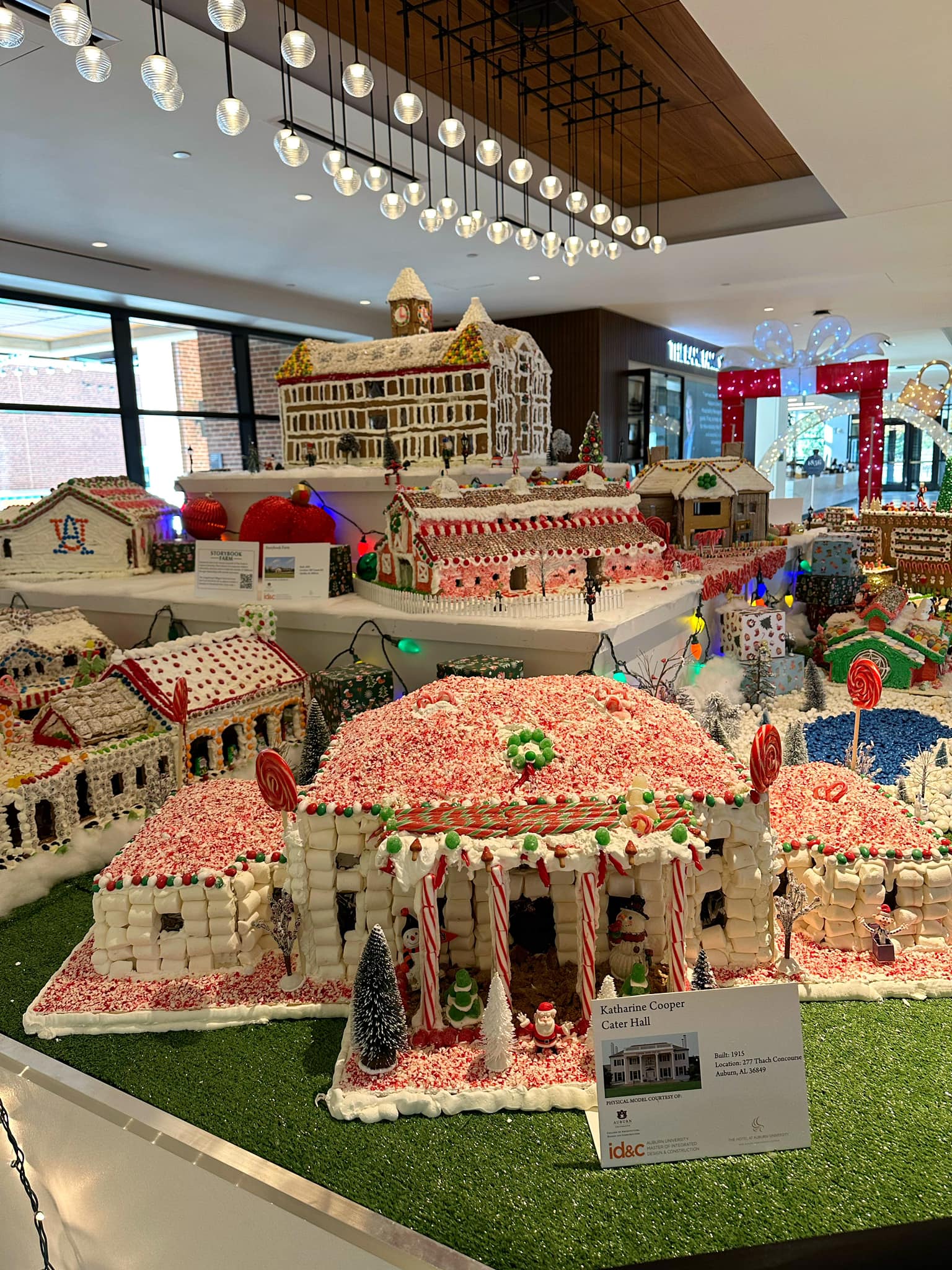 Auburn Gingerbread Village @ the Tony and Libba Rane Cu