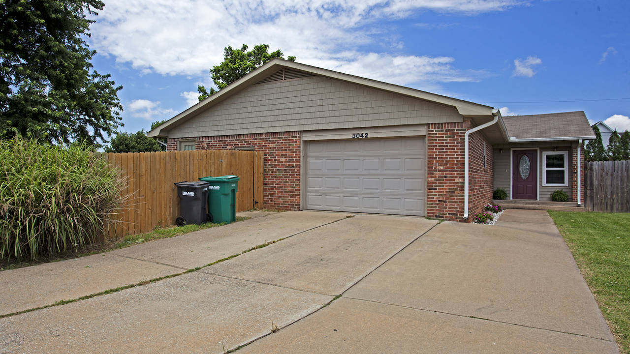 Half Acre with Pool at 3042 Amberwood St, Springdale