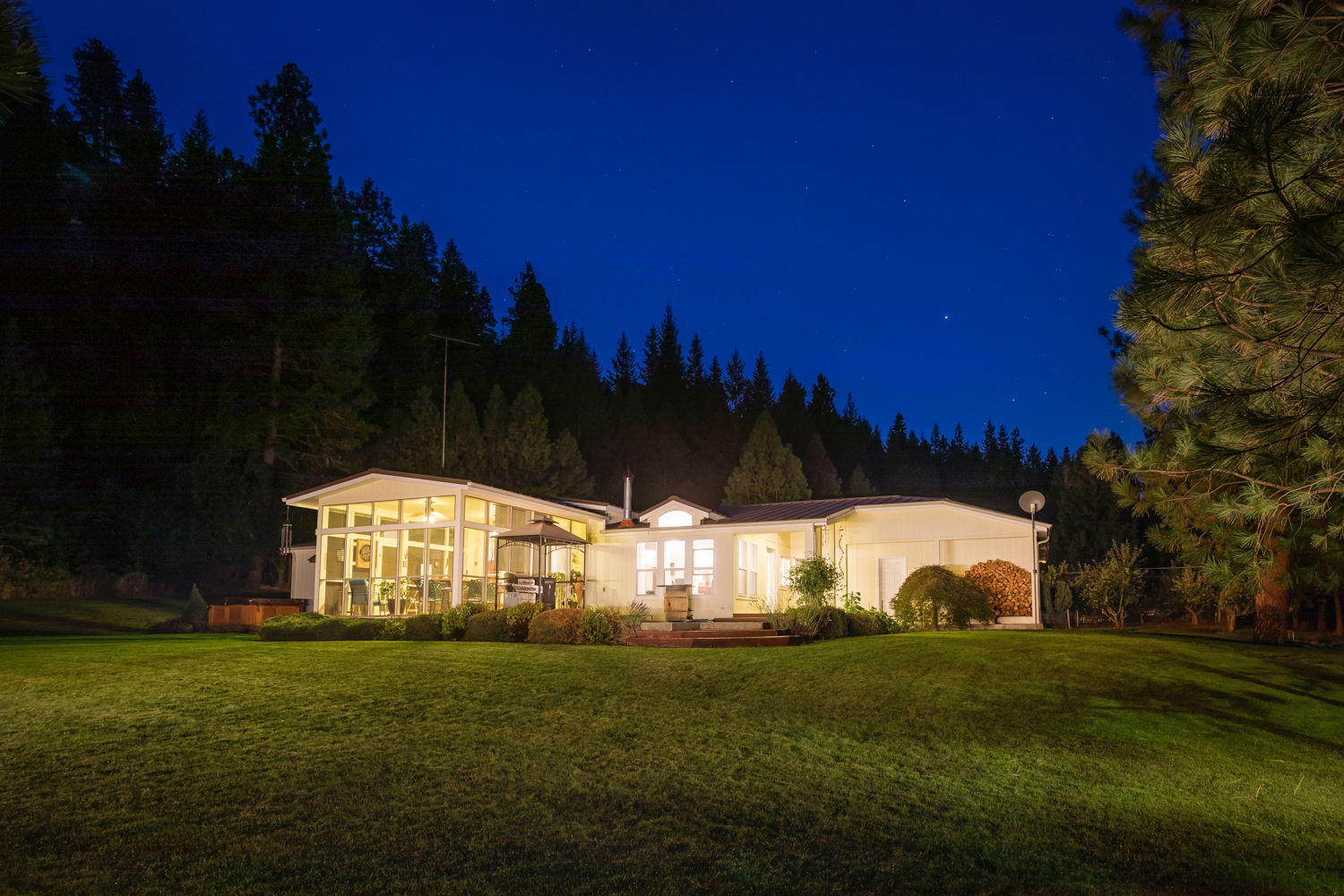 Beautiful, Serene Mountain Estate