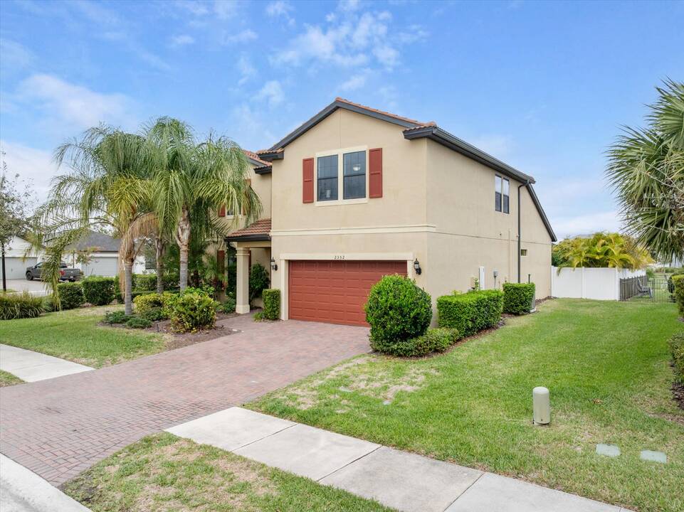 🏡 Like-New Living Without the Wait in Cedar Grove at