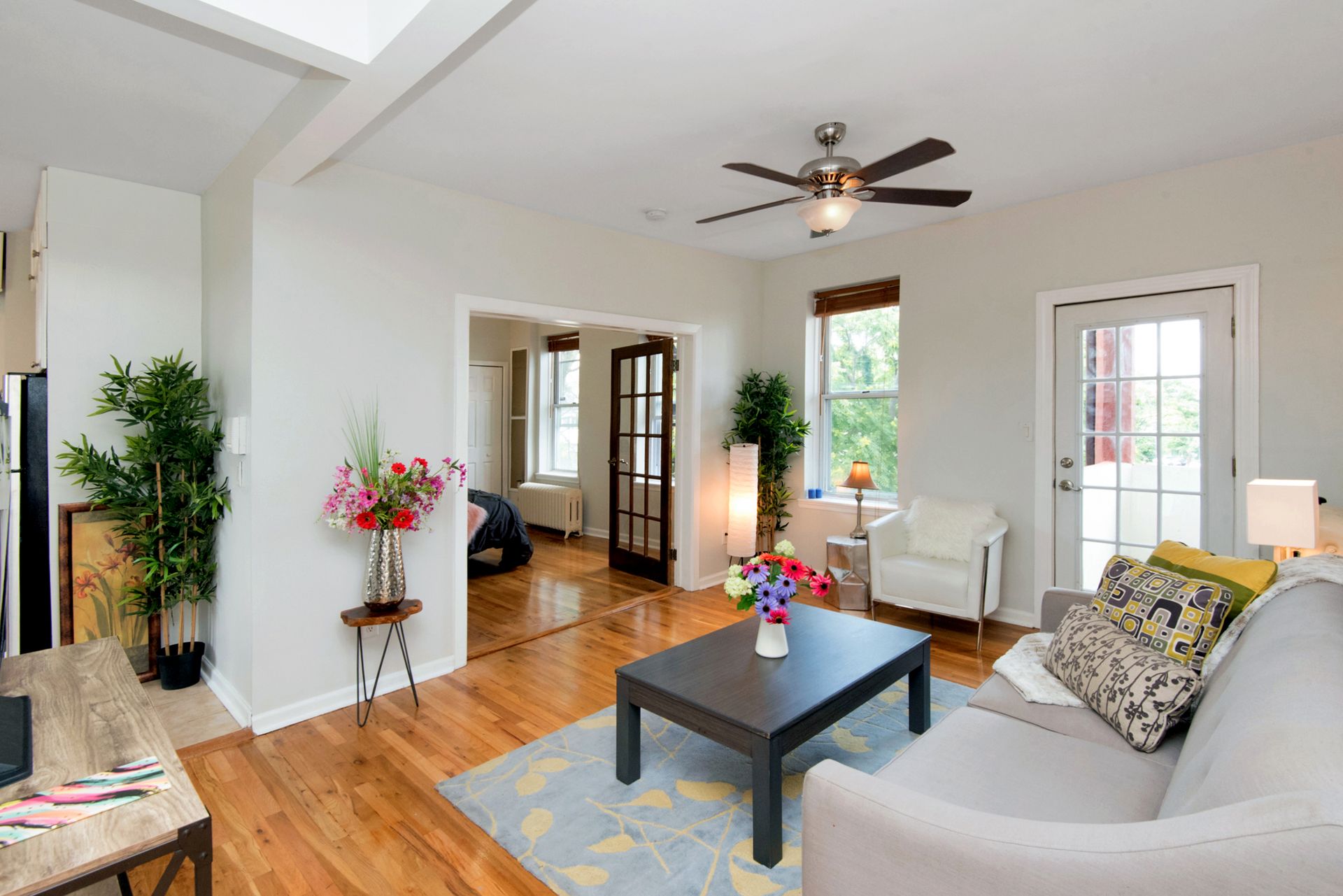 Beautiful and spacious 2 bed condo