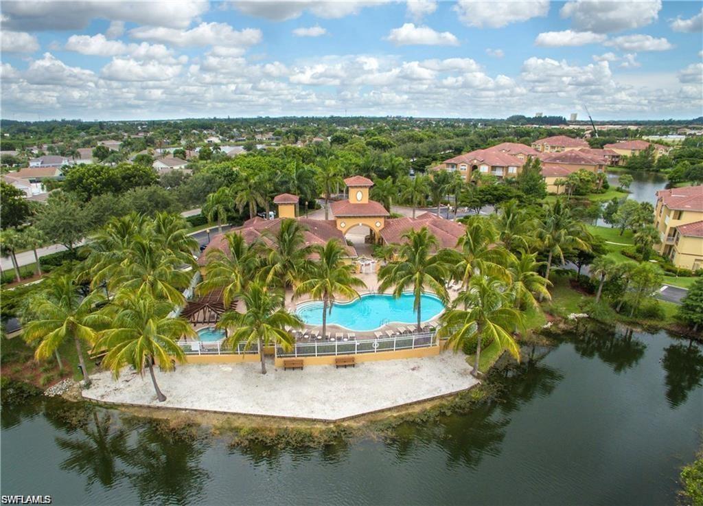 What Buyers Need to Know About HOAs