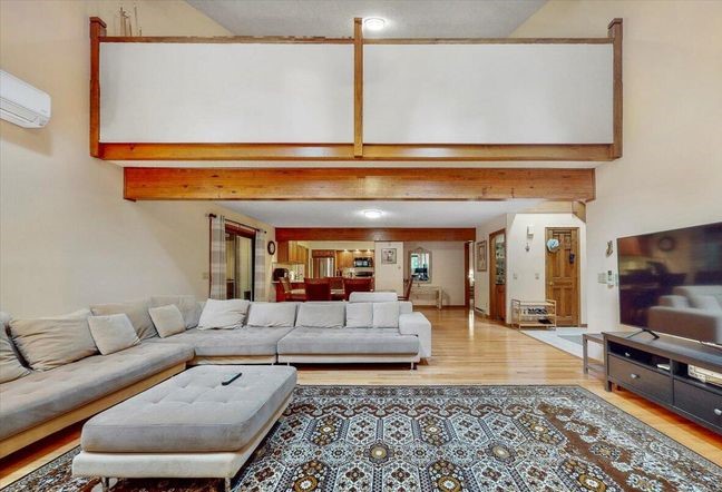 Spacious Contemporary Home for your Family