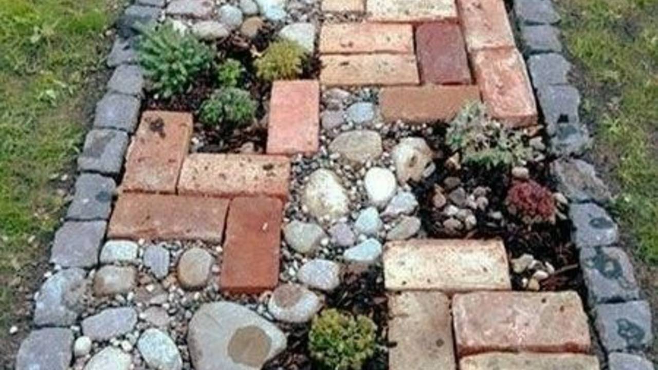 DIY Walking Path in 7 Steps